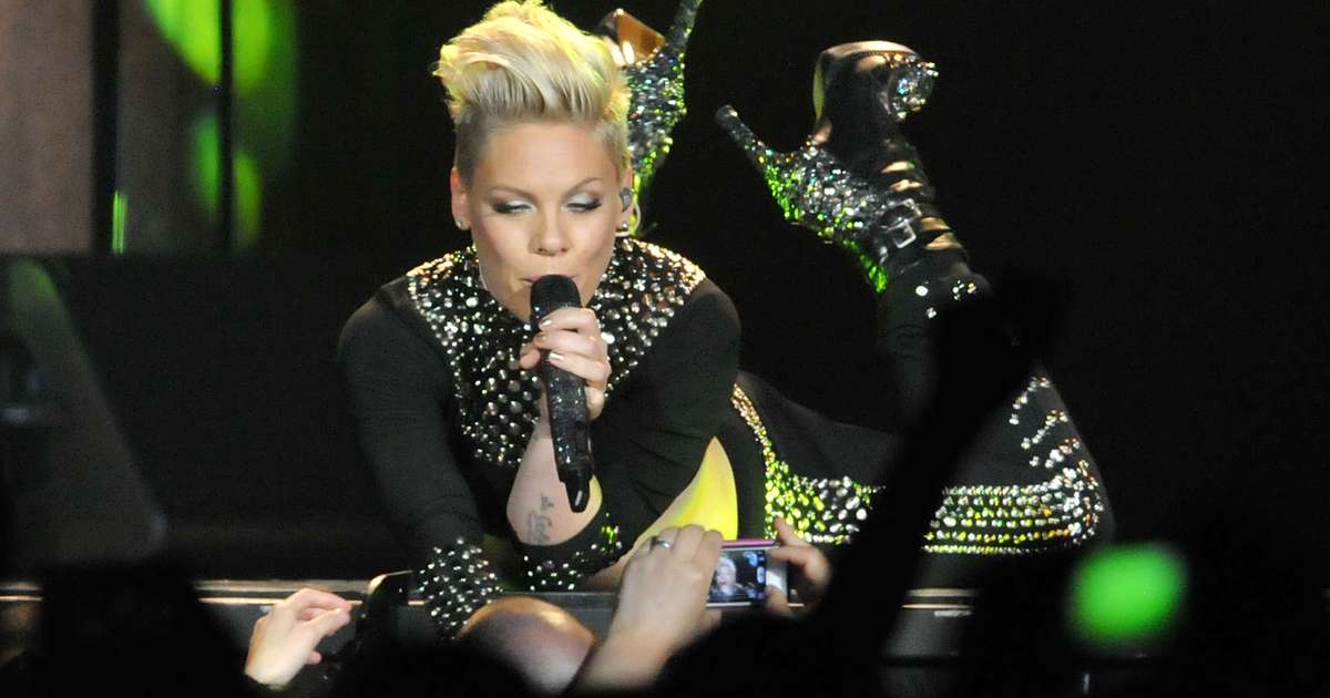 Cantora Pink é eleita mulher do ano pela Billboard