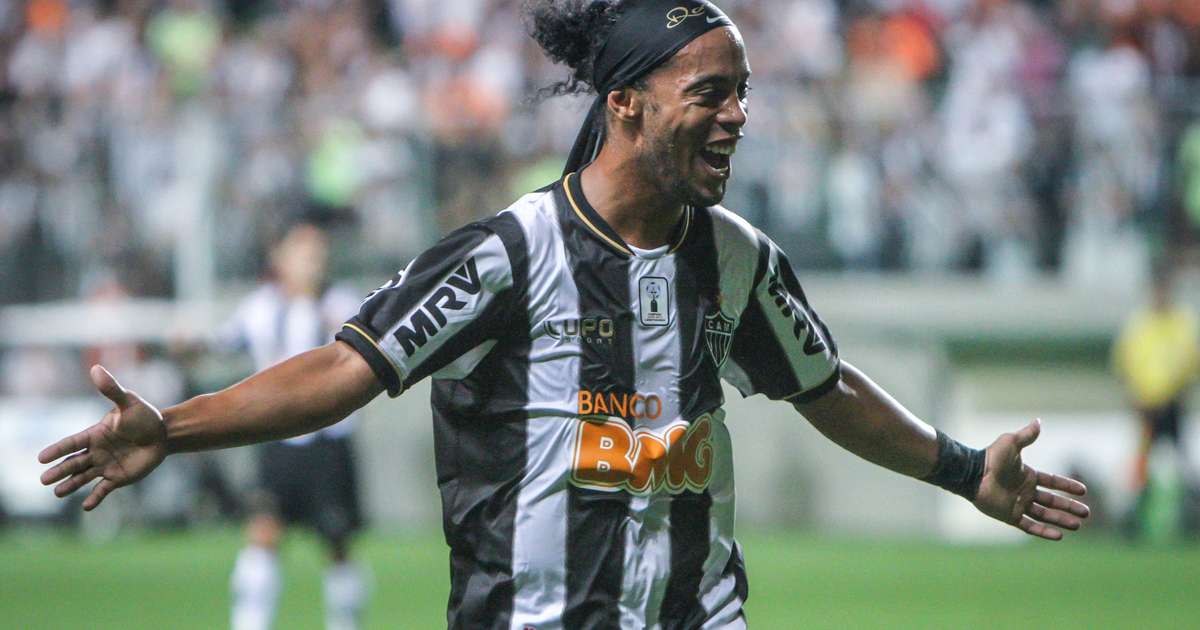 Kalil revela mensagem em celular e arranca lágrimas de Ronaldinho