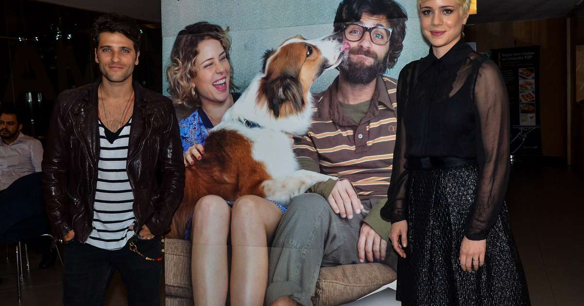 Elenco De Mato Sem Cachorro Vai à Pré Estreia Em São Paulo