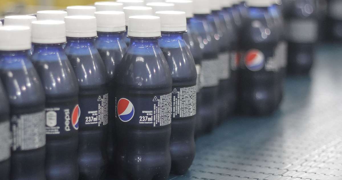 Pepsi comemora 60 anos no Brasil; conheça linha de produção