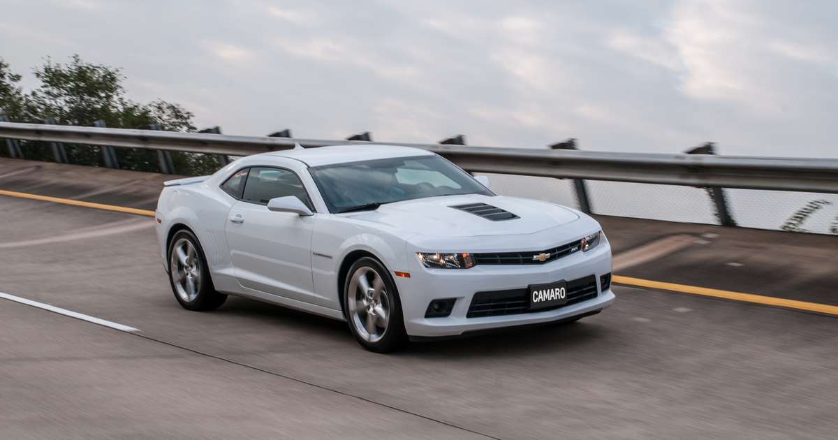 Camaro 2014 desembarca no Brasil em novembro por R$ 210 mil