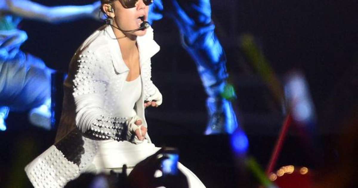 Polícia vai 3 vezes à casa de Bieber em uma noite por conta de barulho ...
