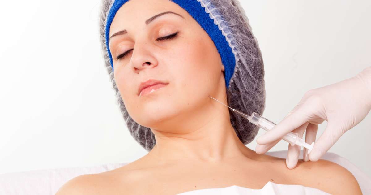 Lifting Nefertiti combate flacidez e papada do pescoço