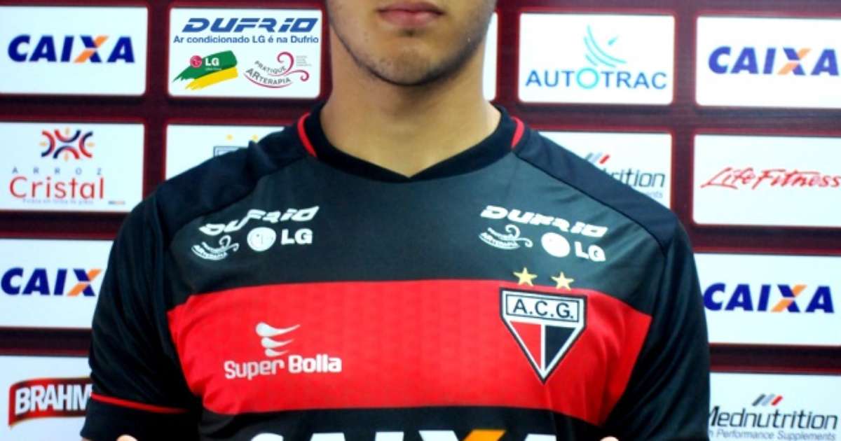 Versátil, jovem meia Alex Nemetz é apresentado no Atlético-GO