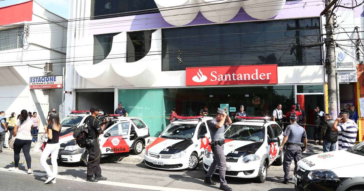 SP: vigia se entrega após manter reféns em agência bancária