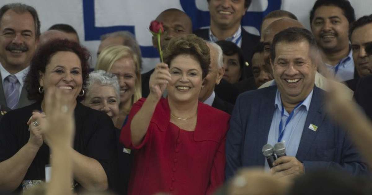 Em convenção, PDT oficializa apoio à reeleição de Dilma