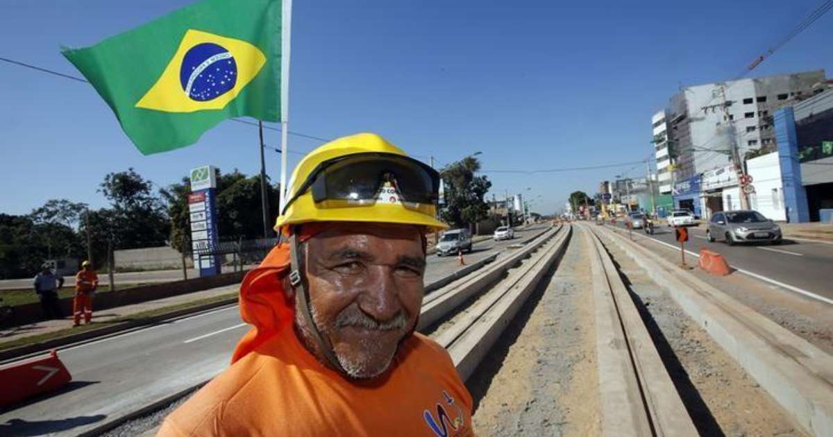 Brasileiros são mais engajados no trabalho que média mundial