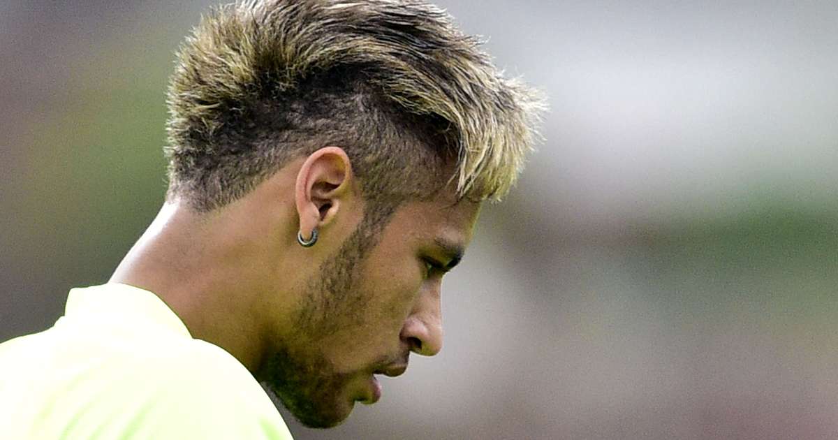 Penteados: Do moicano à franja, confira a evolução do visual de Neymar