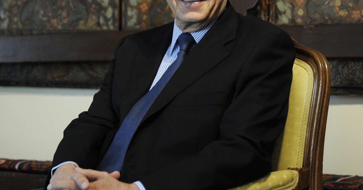 Real era pré-condição para 'projeto de país', diz Ricupero