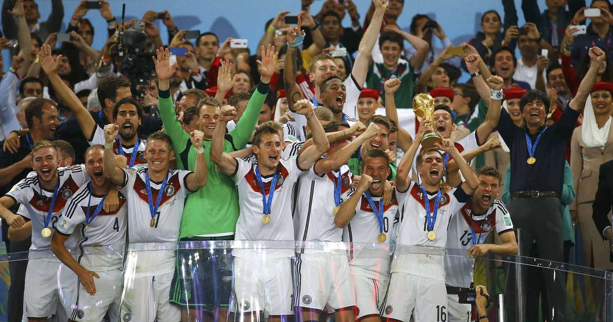 Torcidas fazem duelo inesquecível na final da Copa do Mundo