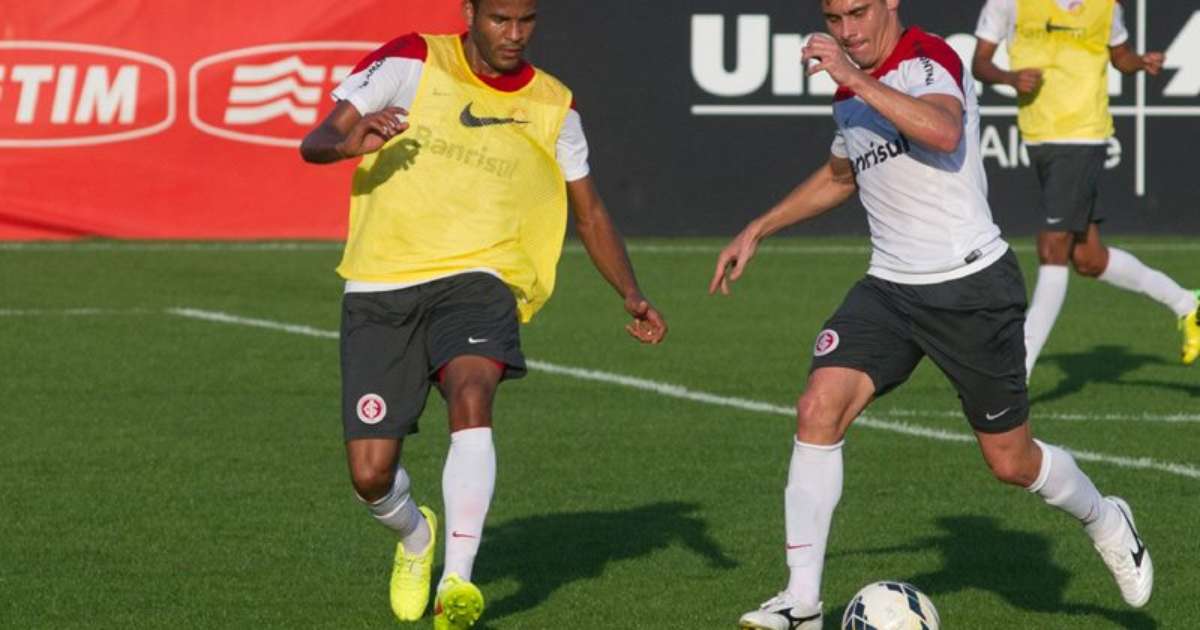 Sem Aránguiz, Abel Braga escala Alex de titular no Inter