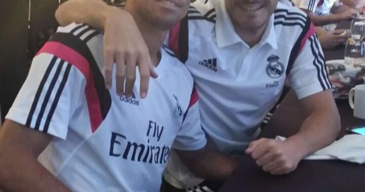 Pepe faz dreadlocks no cabelo e vira piada na internet