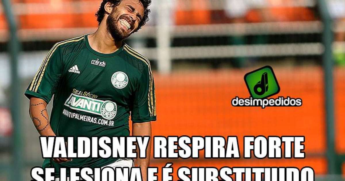 Rivais criam memes e riem de Valdivia e crise do Palmeiras