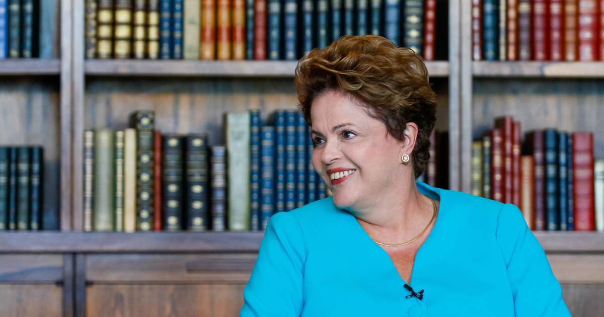 Jornal: Dilma suspende plano de governo por atrito com o PT