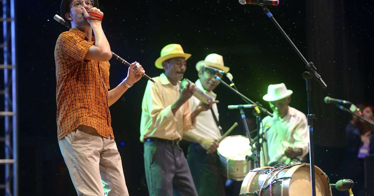 Siba faz Carnaval em Goiânia e ode à música pernambucana