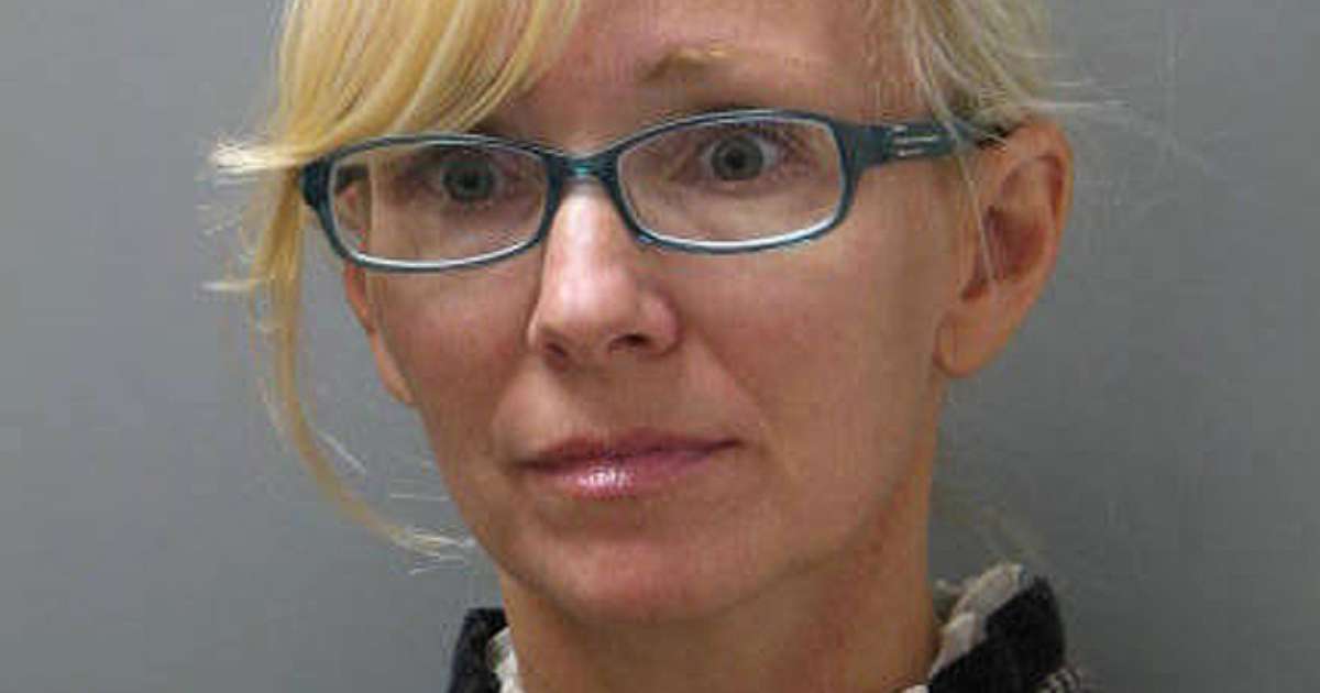 Molly Shattuck é acusada de fazer sexo com jovem de 15 anos