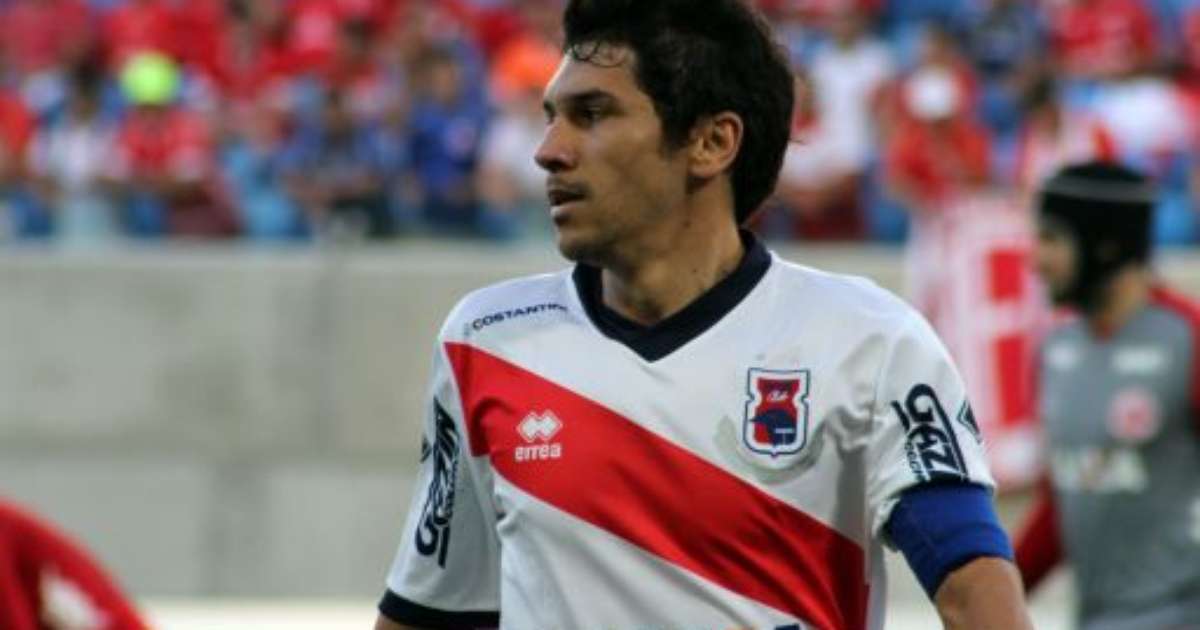 Lúcio Flávio faz história ao completar 300 jogos pelo Paraná