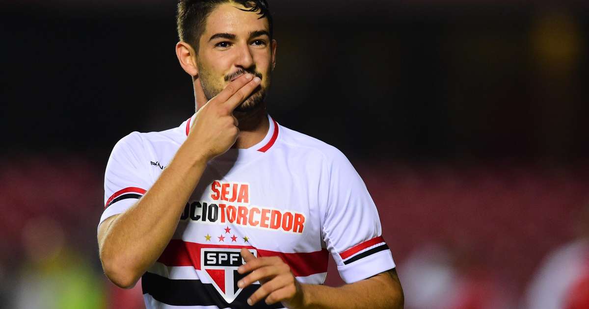 Pato deve atuar em São Paulo x Avaí e cumprir 7º jogo