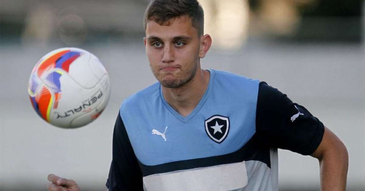 René Simões mantém Elvis e Octávio entre os titulares do Botafogo