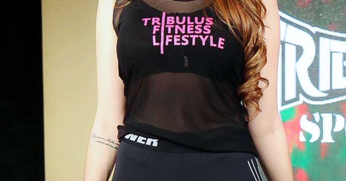 Ex-BBB Tamires aparece mais magra em desfile de moda fitness