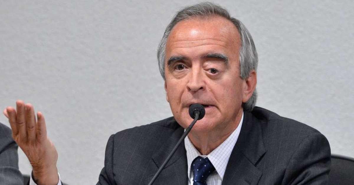 Cerveró diz que repassou propina a senadores do PMDB para ficar no cargo