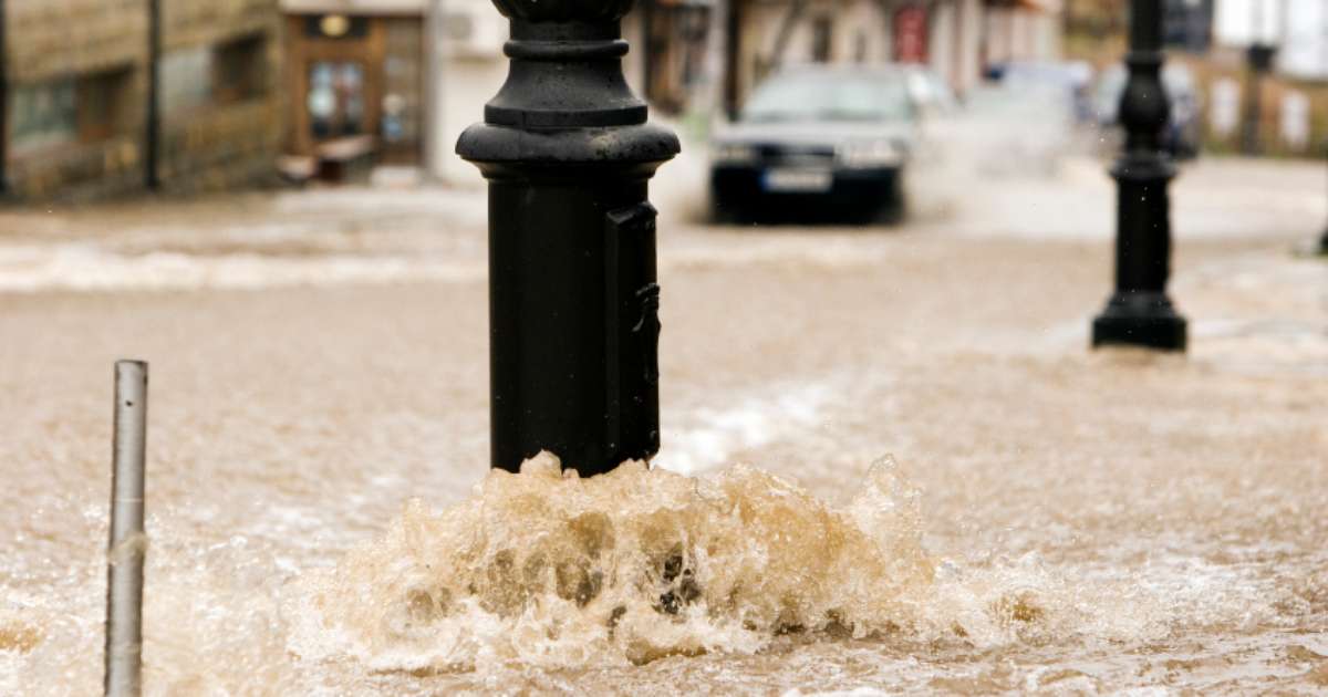 Saiba enfrentar uma inundação com segurança