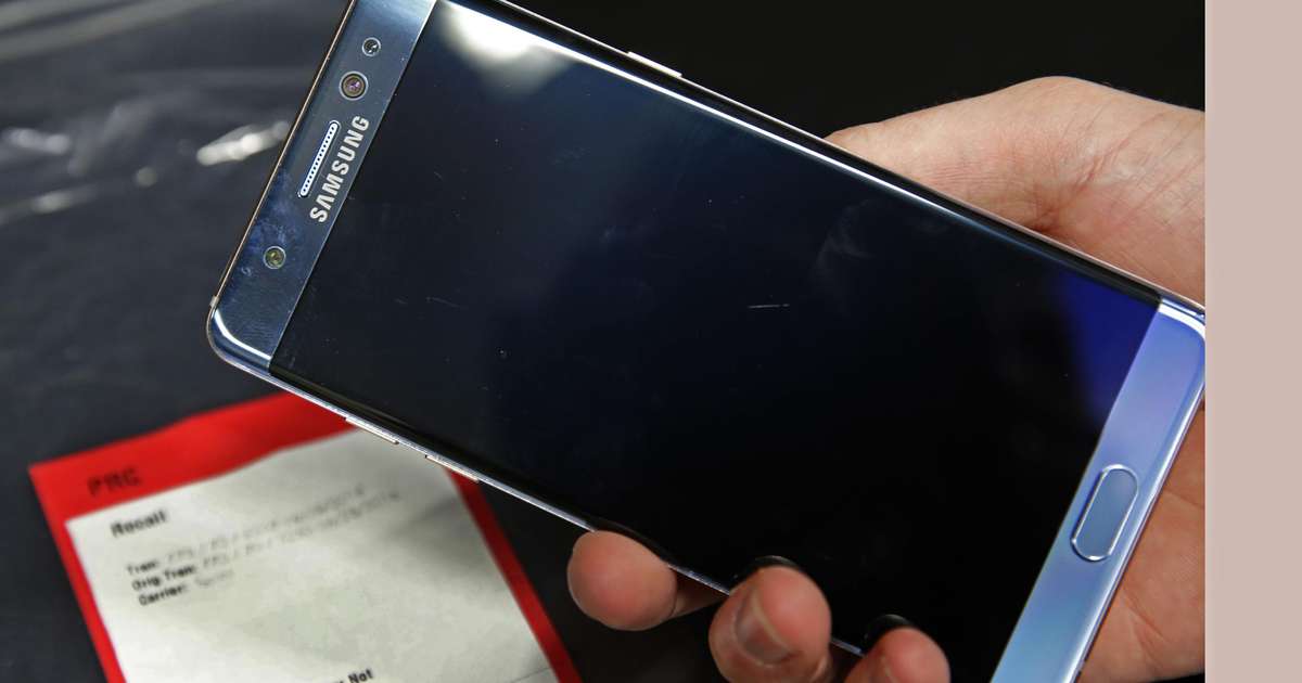 Celular Samsung pega fogo e faz avião ser evacuado nos EUA