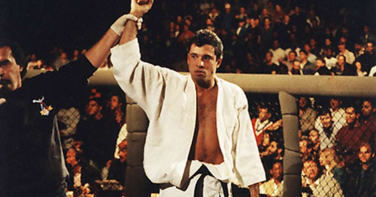 Ex-lutador e árbitro do UFC 1, Hélio Vígio morre aos 82 anos