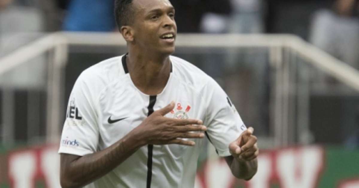 No Majestoso, Jô defende 100% em clássicos e eficiência no Brasileirão
