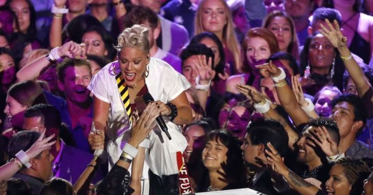 "Beautiful Trauma", da cantora Pink, lidera Billboard e é uma das ...