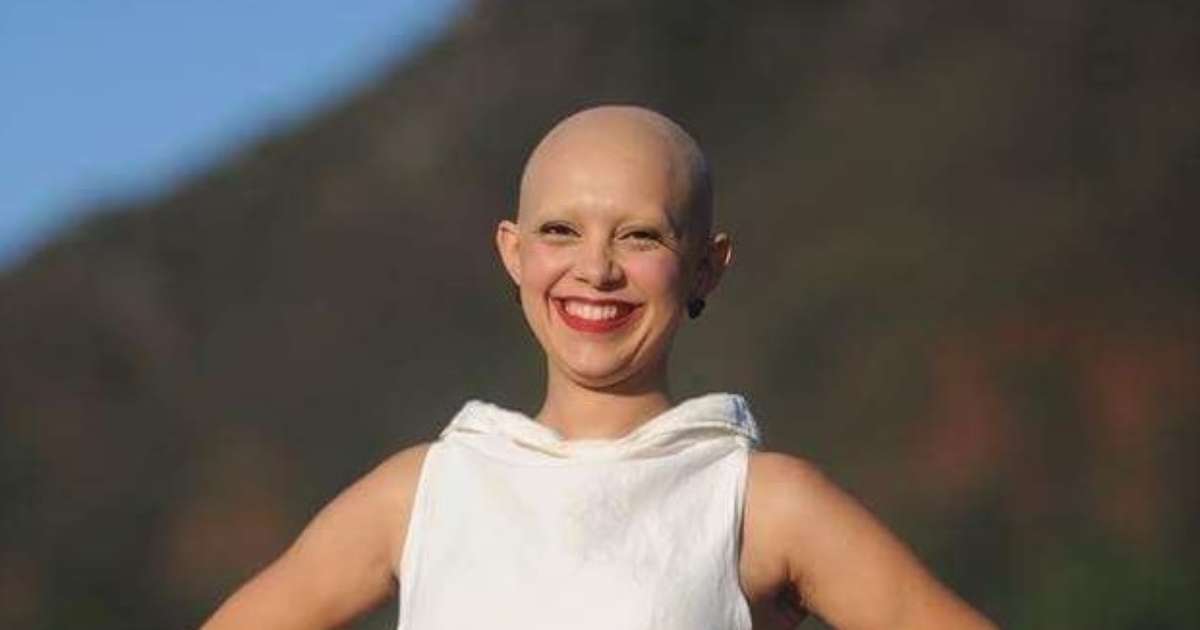 Carô Rennó: “muito mais que uma cantora careca”