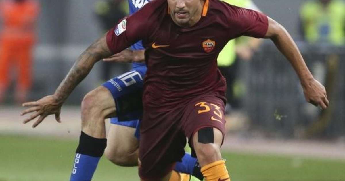 Chelsea contrata lateral brasileiro Emerson da Roma