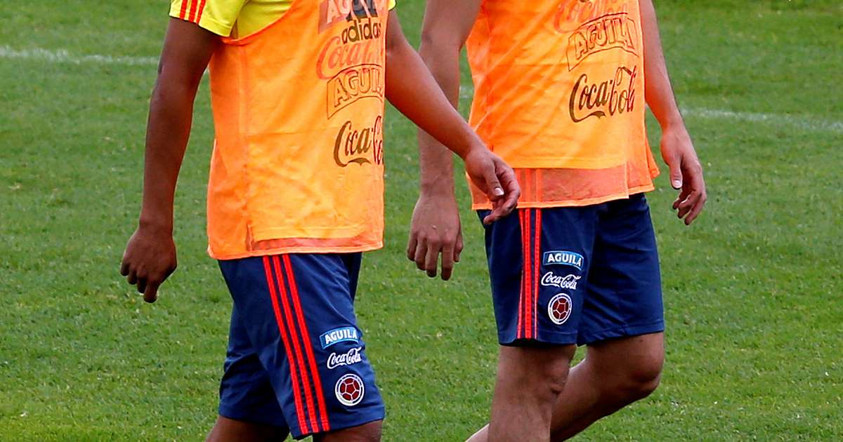 Bacca tranquiliza a Colômbia e diz que James e Barrios estão bem