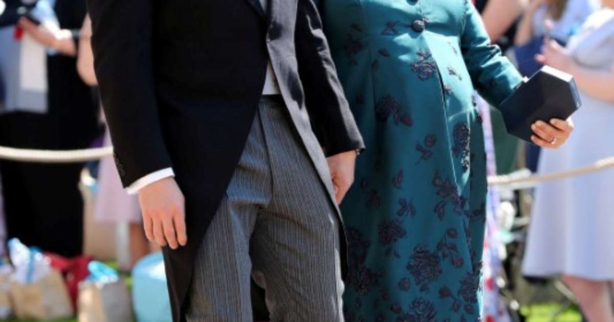 Neta da rainha Elizabeth Zara da à luz segunda filha