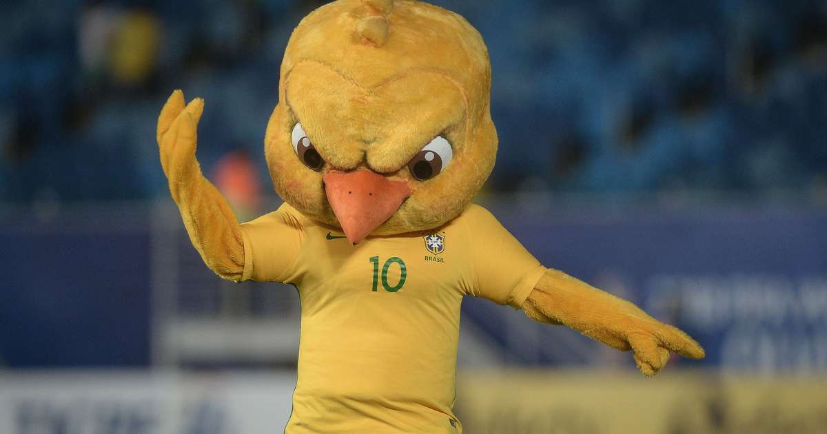 Canarinho Pistola e mais: Panini anuncia 100 novos cromos