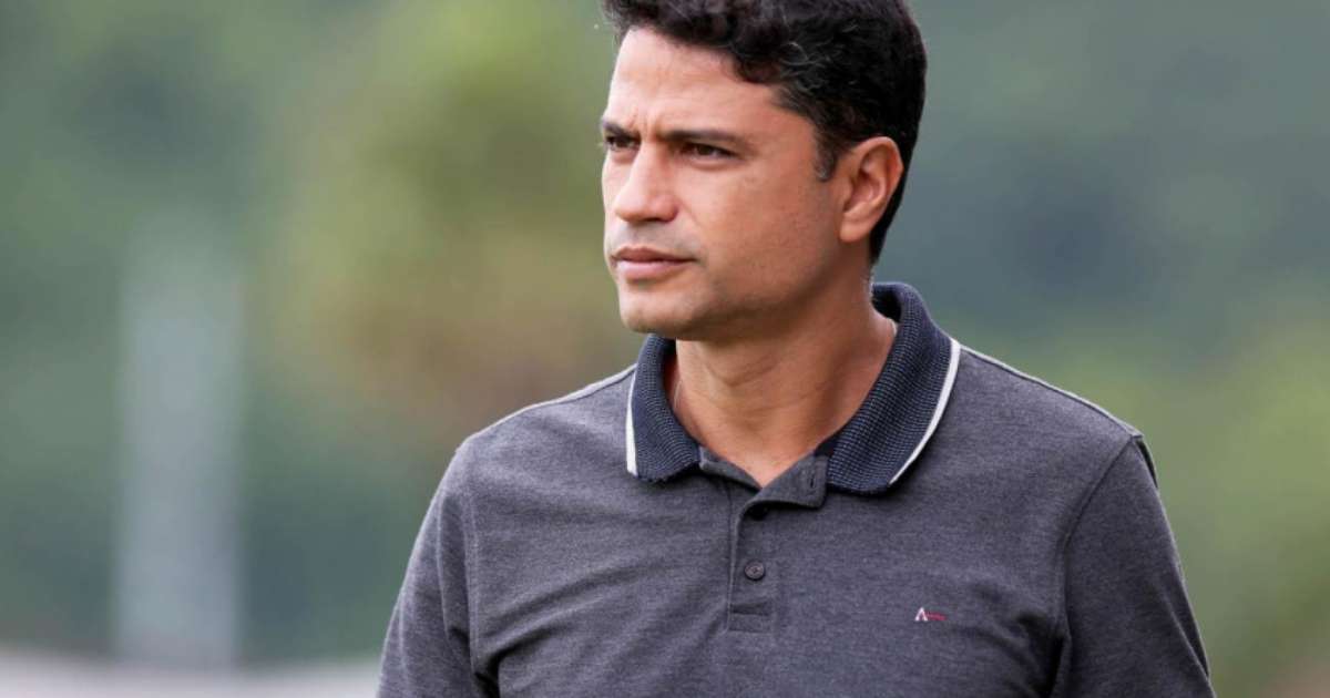 William Machado pede demissão e não é mais gerente do Santos