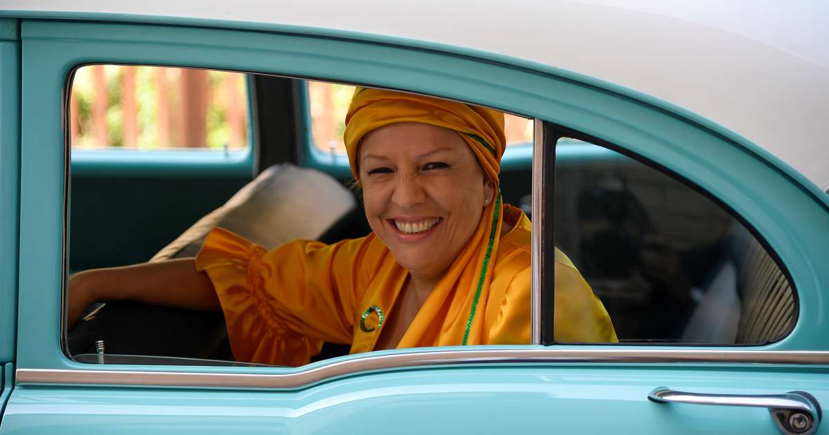 Cantora cubana premiada estreia versão de ópera Carmen passada na ...