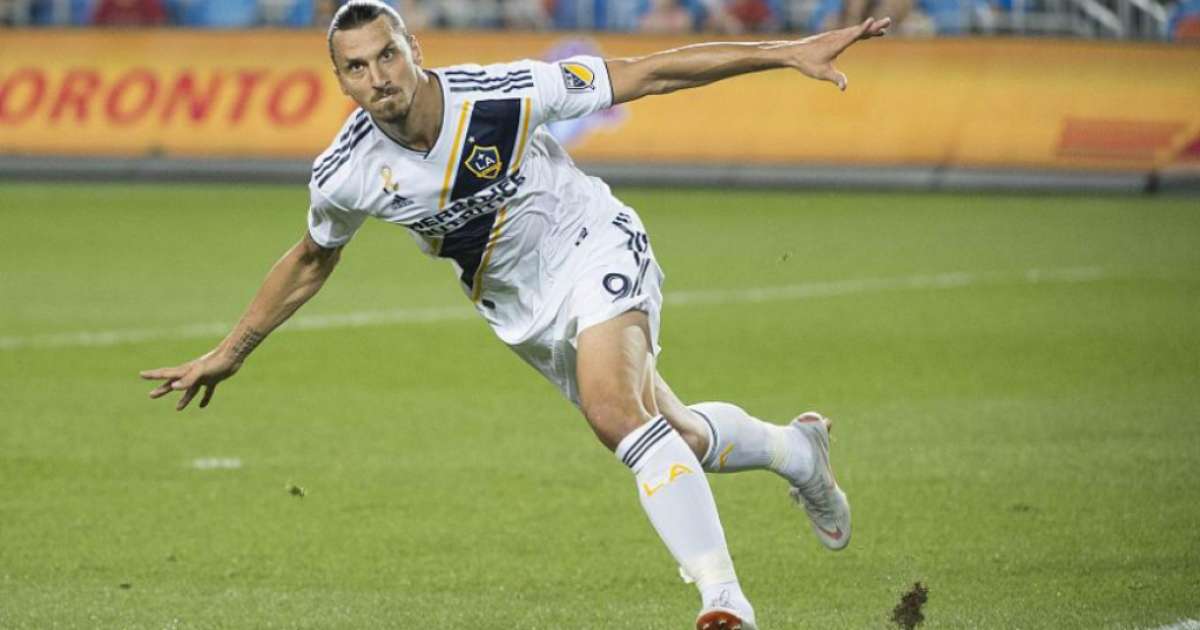 Além de Ibra: veja os jogadores que atingiram a marca de 500 gols