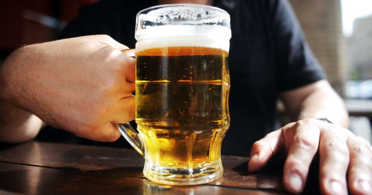 O que é o blecaute alcoólico e por que é tão perigoso