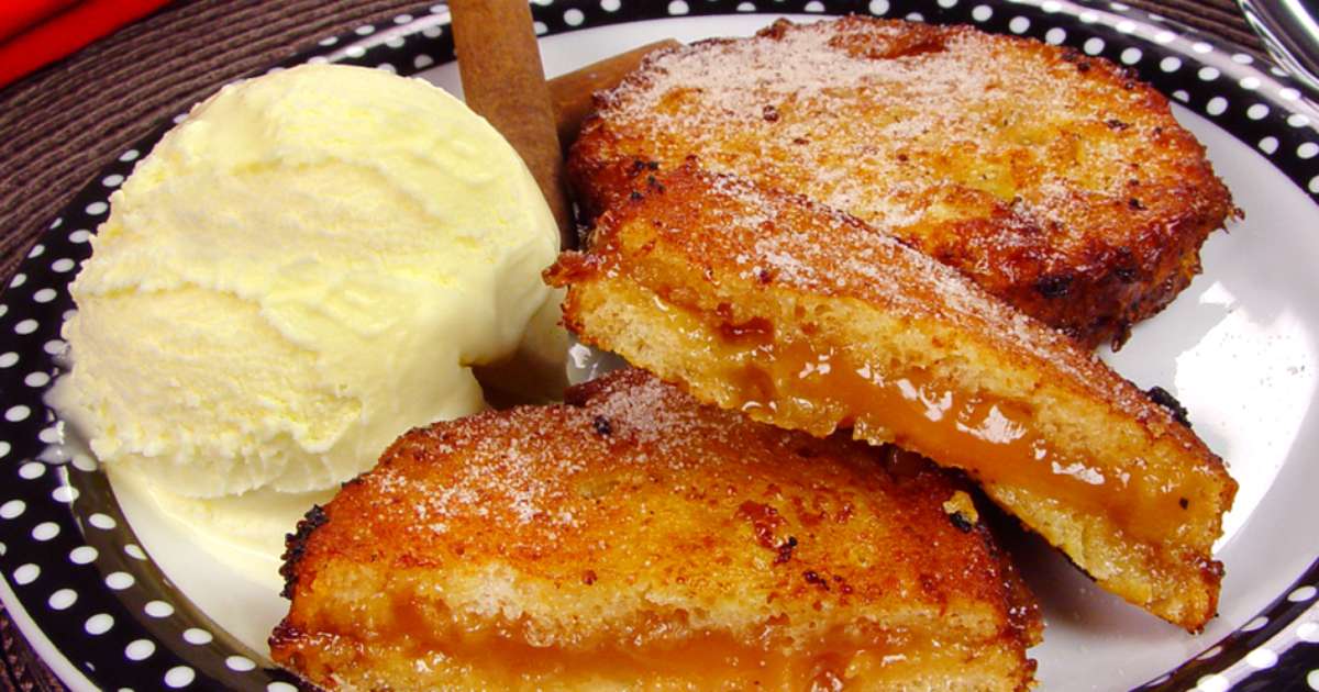 Rabanada recheada ao vinho