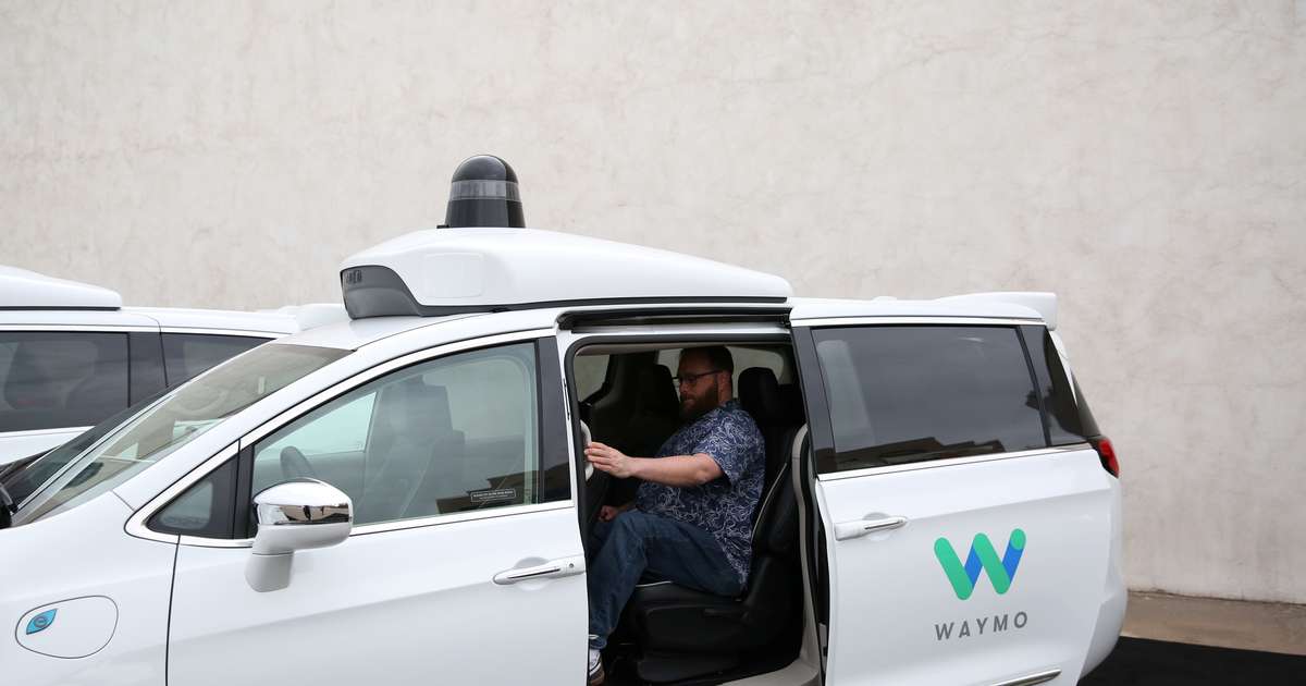 Waymo revela serviço de táxi autônomo no Arizona para clientes pagantes