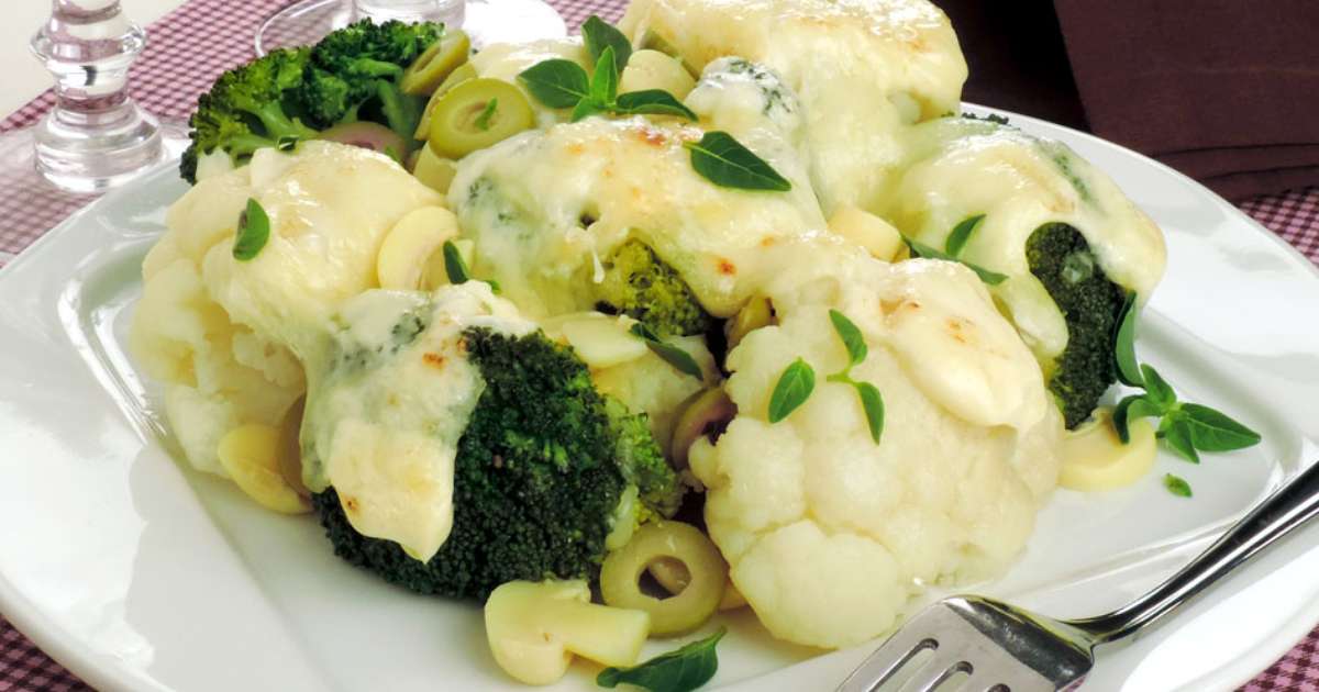 Couve-flor e brócolis gratinado