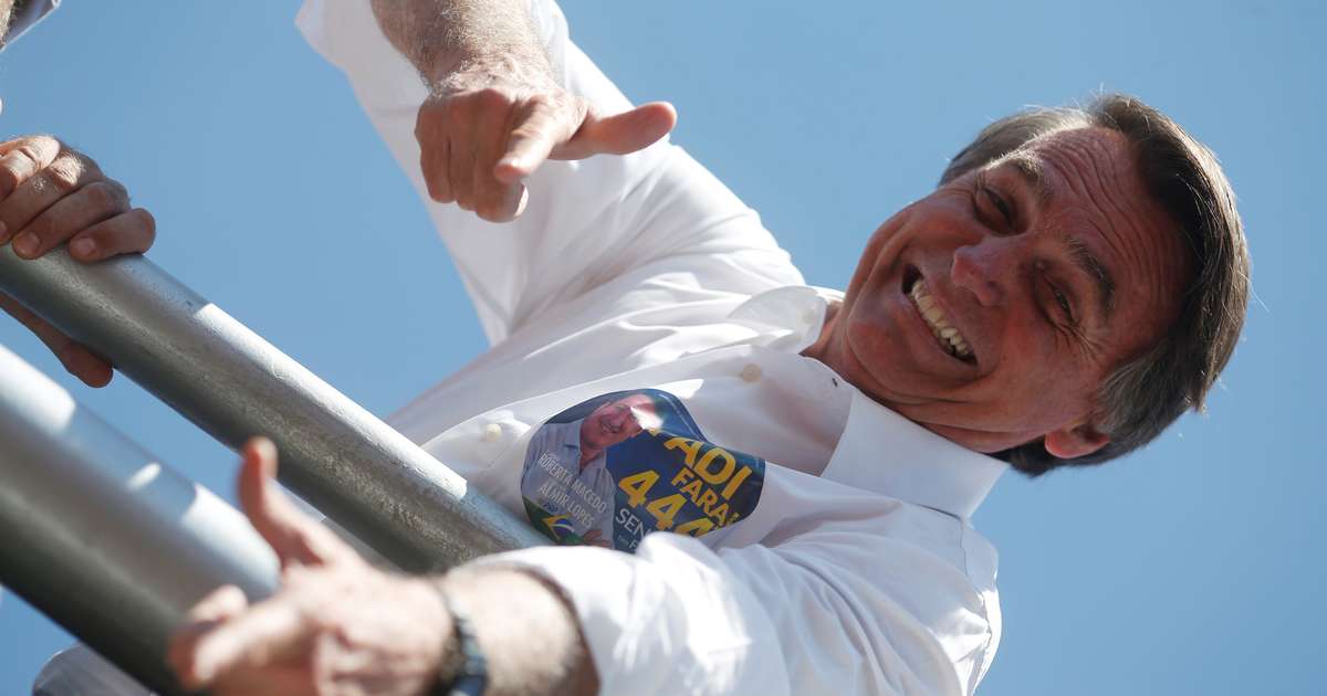 Bolsonaro assina decreto que facilita posse de arma de fogo