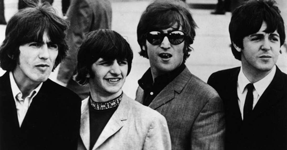 Livros contam a história dos Beatles 50 anos depois do último show, num ...
