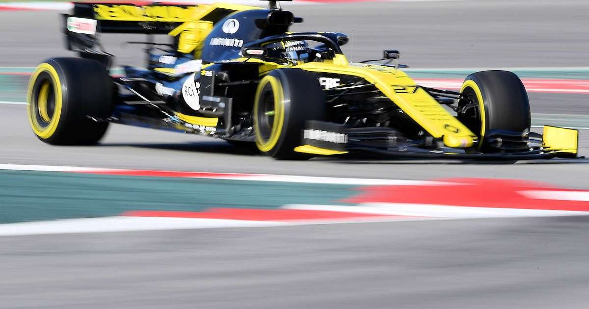 Renault: Ferrari está à frente, mas Renault está "super próxima"
