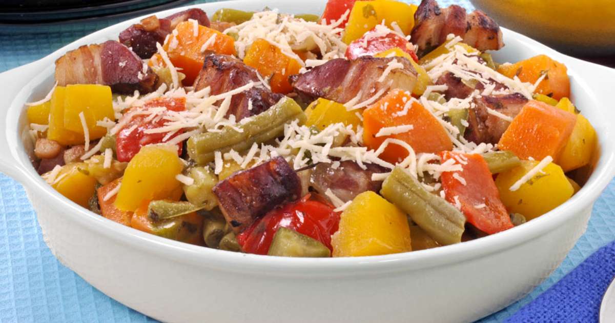 Refogado de legumes com bacon