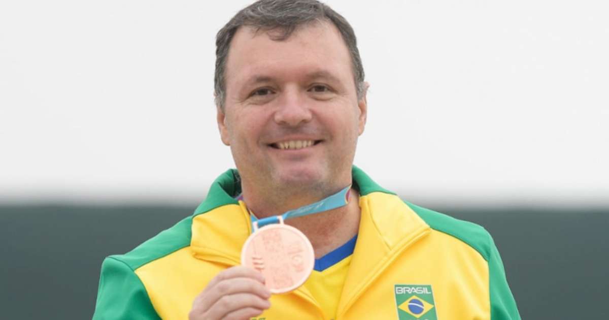 Júlio Almeida conquista o bronze no tiro esportivo no Pan de Lima