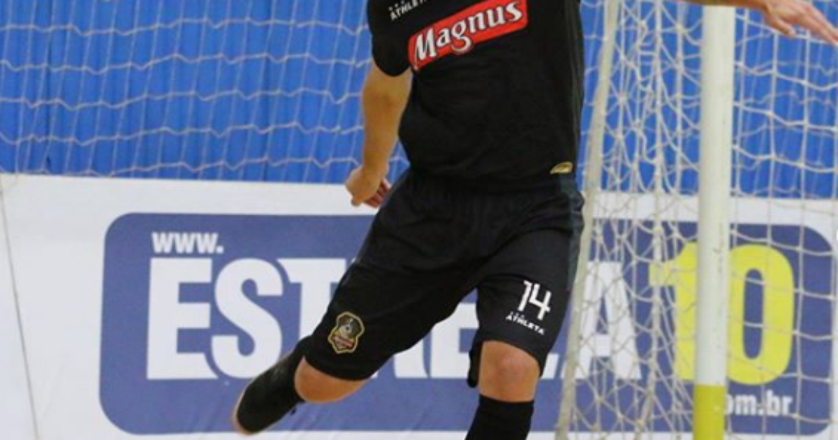 Magnus marca faltando oito segundos e empata com Copagril pelo 1º jogo ...