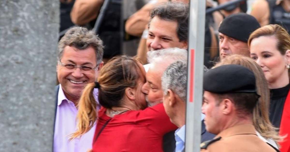 Filha de Lula é nomeada em gabinete no Senado