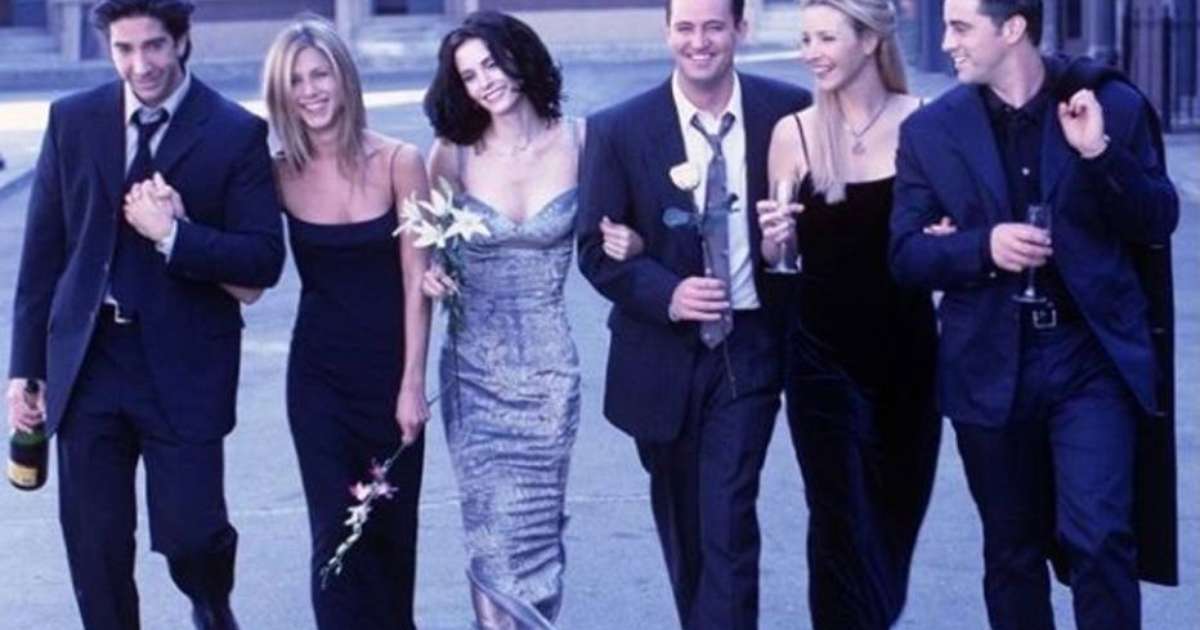 Emma, de 'Friends', brinca com episódio que faz referência a 2020